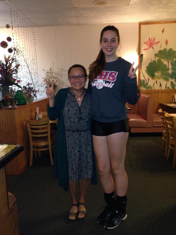 長身美女図鑑 : Emily Sullivan