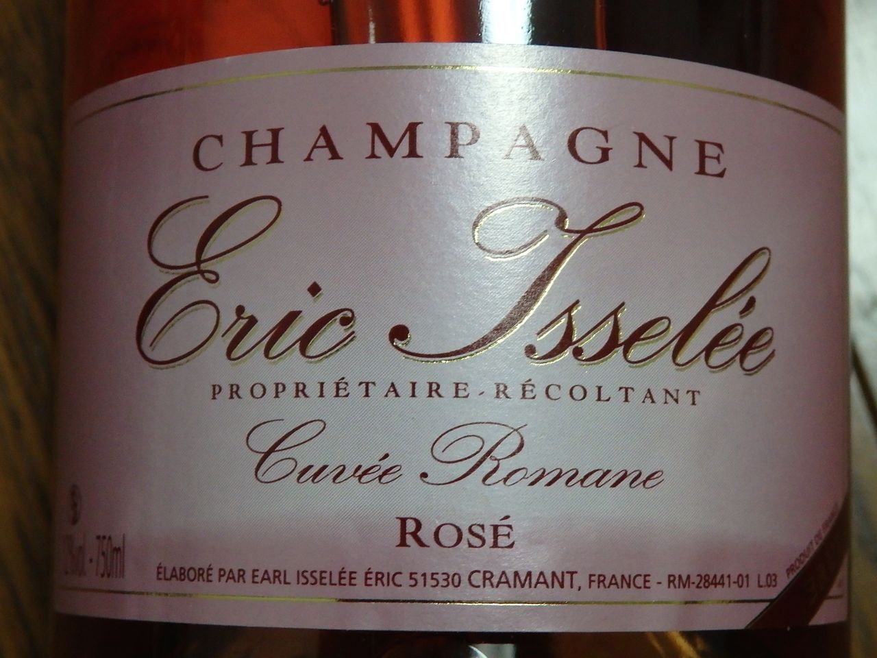 Champagne Eric Isselee Rose : 忠犬コロ子のグルメ日記