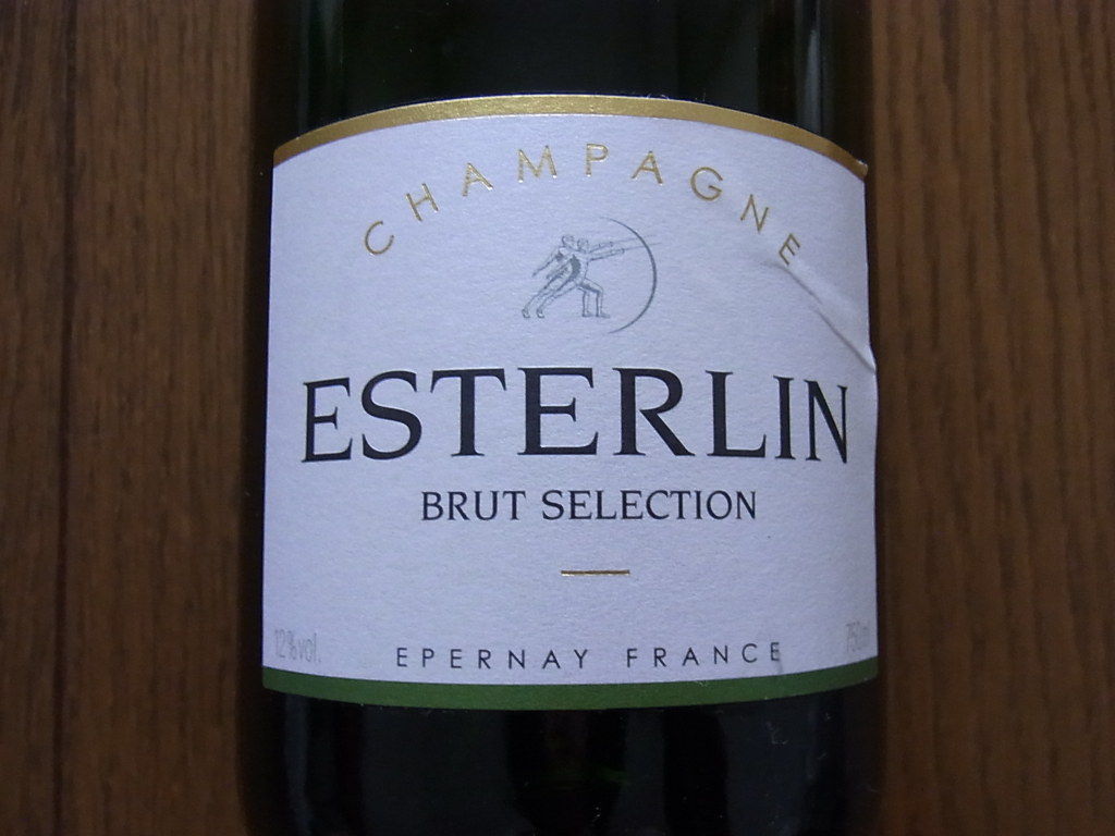 Champagne ESTERLIN BRUT SELECTION : 忠犬コロ子のグルメ日記