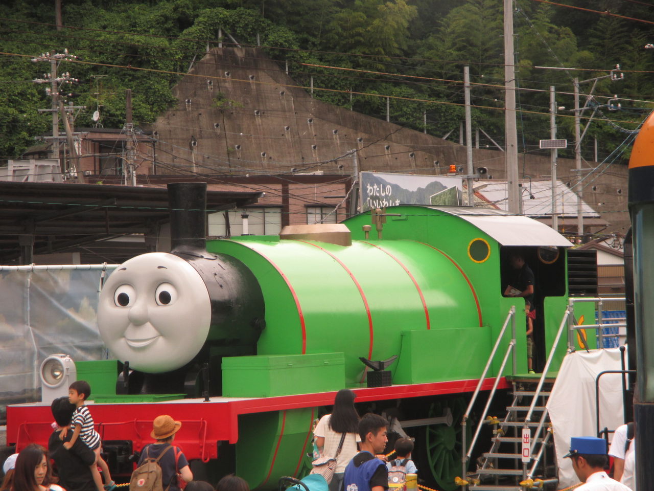 大井川鐵道C11形蒸気機関車208号機（静態展示・「パーシー」装飾） : TSHQ写真館