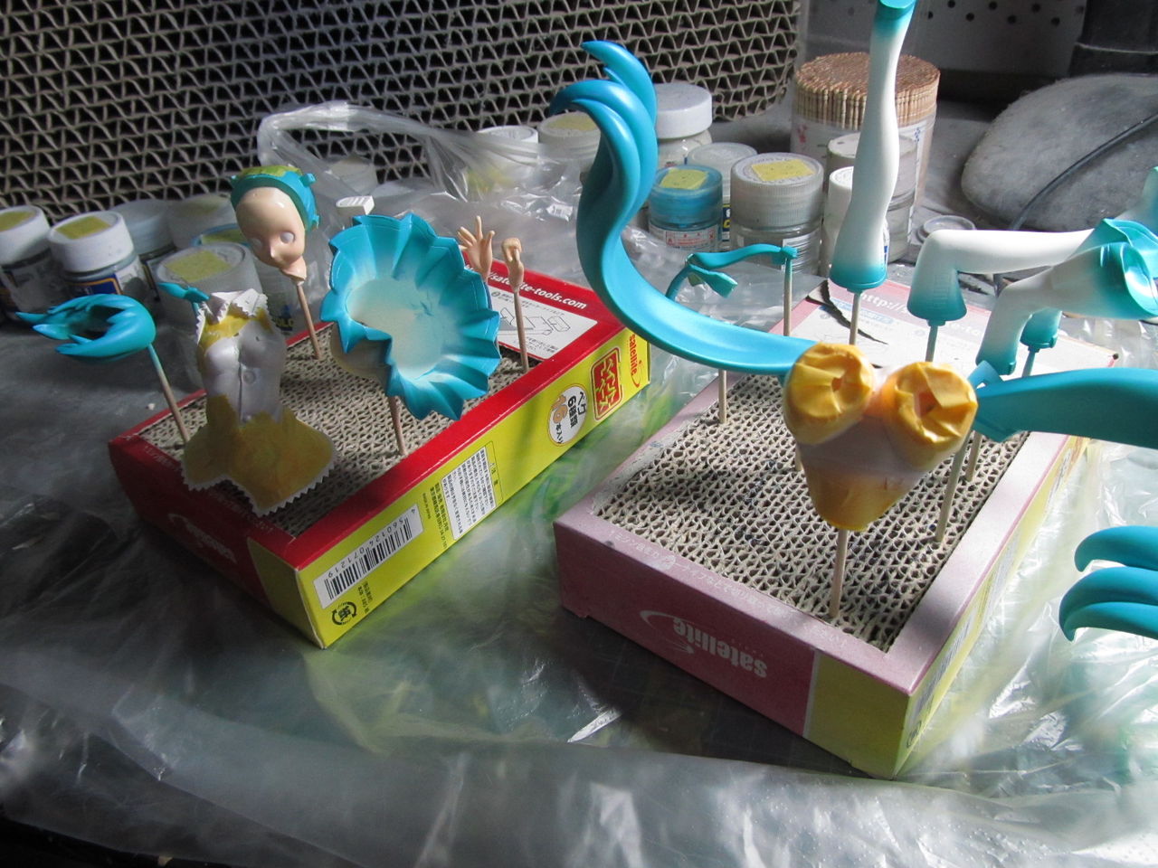 toshiのガレキぶろぐ : 【Heartsnativeミク 製作日記4】塗装中その1