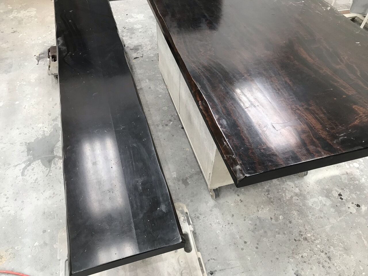 縮み杢目】栃の木のテーブル&ベンチの塗り直し : ニシザキ工芸 縮み杢目】栃の木のテーブル&ベンチの塗り直し : ニシザキ工芸
