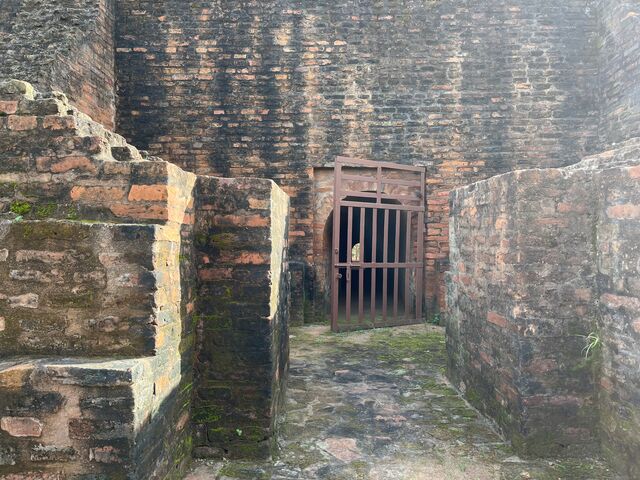 Angulimala Stupa ( MAHET ) : polaris55