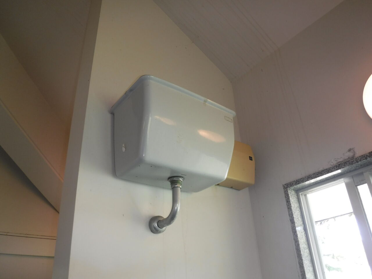 【珍品】 平和祈念公園・2か所のトイレ : TOYOの旅行とトイレ調査日記