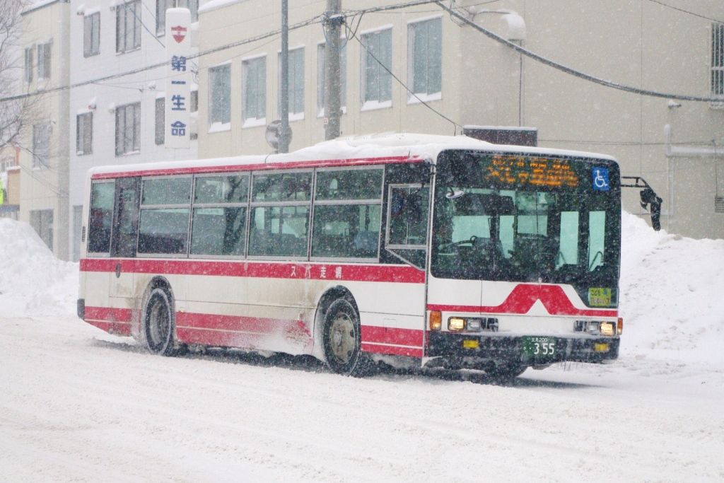網走バス(路線車) 355号車 : エヌティーさんの検修庫(trans5885) 網走バス(路線車) 355号車 : エヌティーさんの検修庫(trans5885)