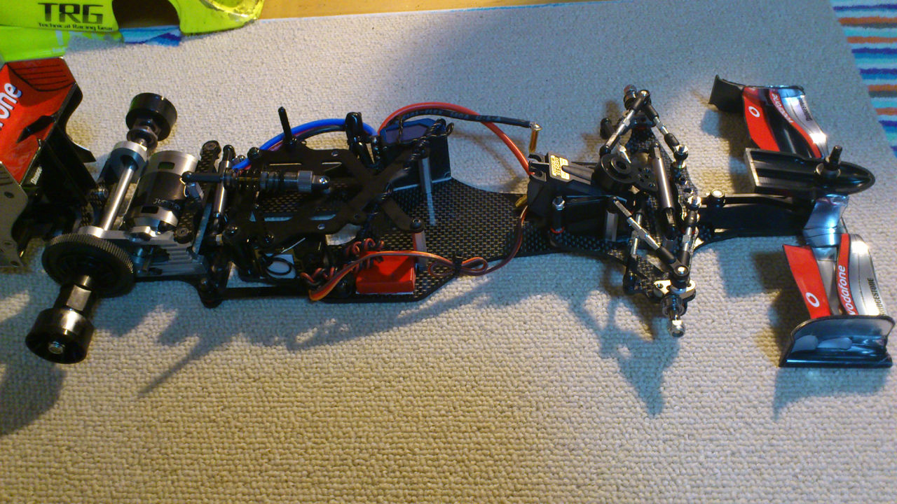 RC F1 TRG team blog:采ブランドFS104ww市販バージョンシェイクダウン