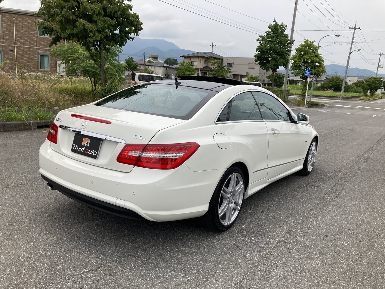Mercedes-Benz C207 E250 Coupe ご成約ありがとうございました！！ : 輸入車販売修理のトラストオート