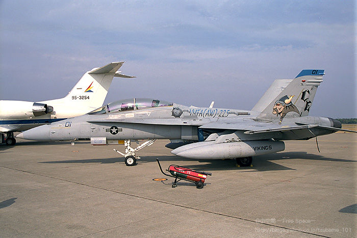 自由空間 〜Free Space〜 : VMFA(W)-225 Vikings