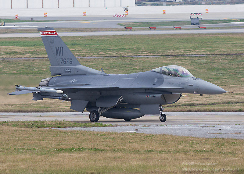 自由空間 〜Free Space〜 : WI ANG