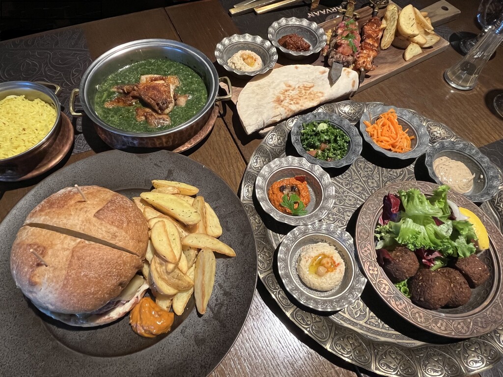 カールヴァーン トウキョウ CARVAAN TOKYO（地中海・アラビア料理）＠東京・渋谷 : Chie Stories by 津田千枝