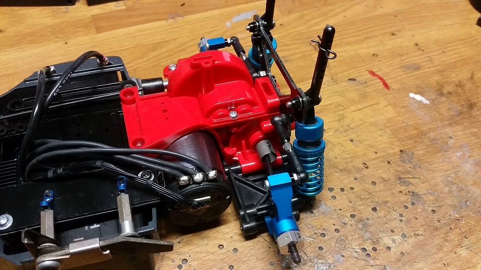 TA01を組立てる！足回りとシャーシ組立編 : Uecky Racing