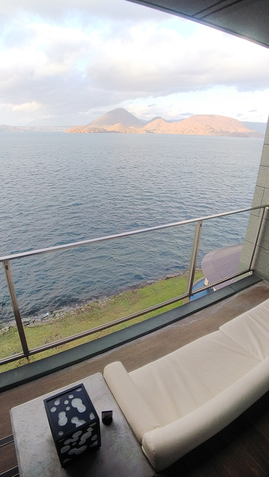 うひひの日。*:.｡☆..｡.温泉宿泊レポ*:.｡☆..｡. : 露天風呂付客室から洞爺湖ビューを堪能 「ザ・レイクスイート湖の栖」さんに行っ ...