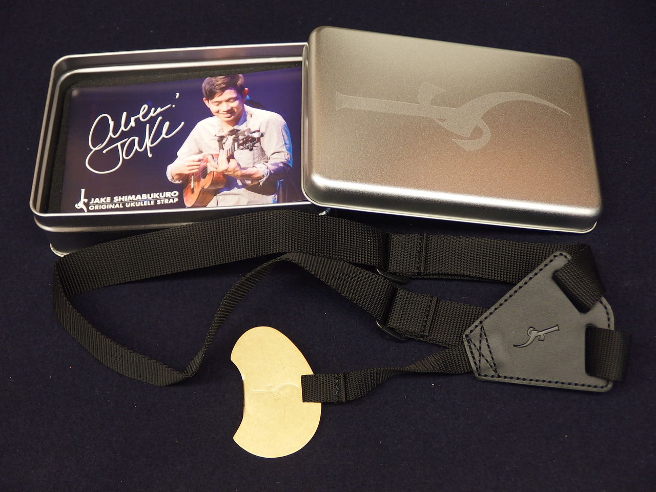 "Jake Shimabukuro" Ukulele Strap : ”ウクレレに囲まれて”（UKULELE MANIA スタッフのブログ）