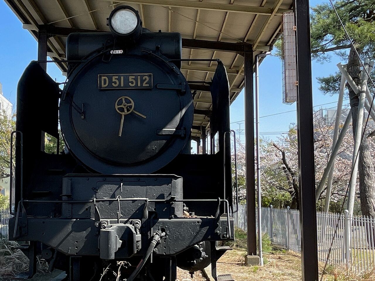 D-51に蔵春閣と見どころ満載！諏訪町にある『東公園』に桜見に行ってみた。※3月30日撮影。 : しばた通信 - 新潟県新発田市の地域情報サイト