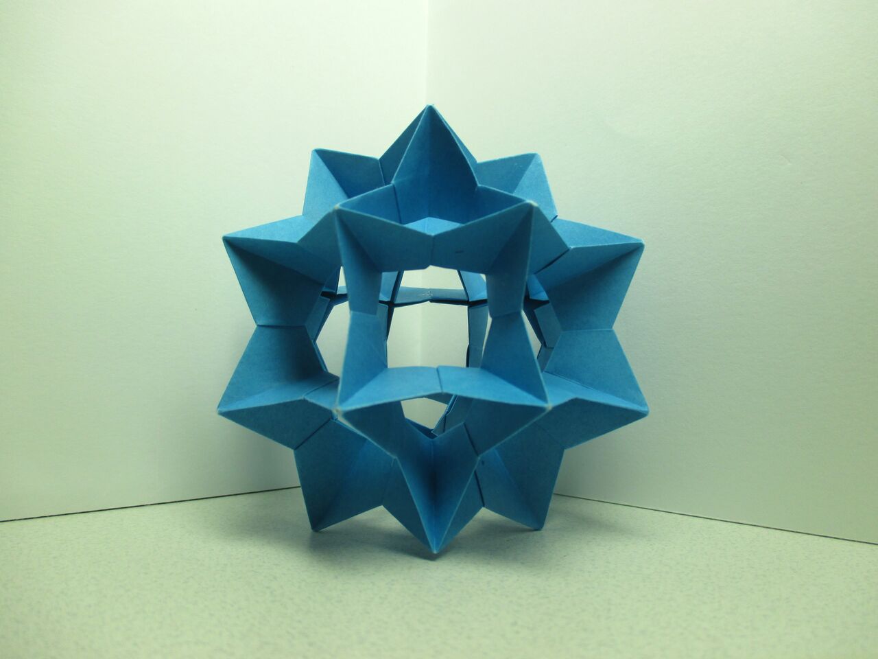 ユニット折り紙好きの隠れ家 : Electra Kusudamaの作成