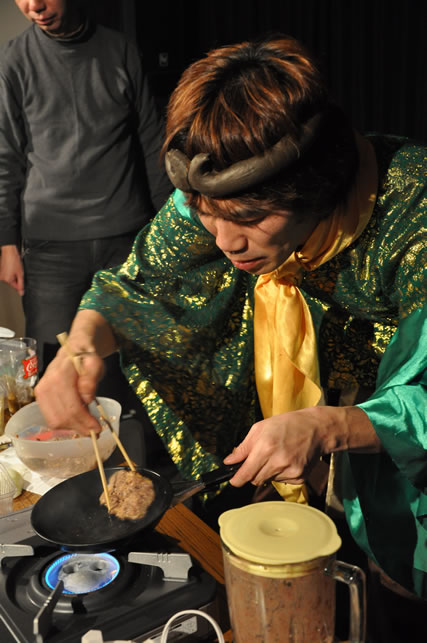 裏観音 マル秘小部屋:虫食い芸人佐々木孫悟空 - livedoor Blog（ブログ）