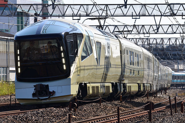 11/3 E655系、四季島 : ワラ鉄2