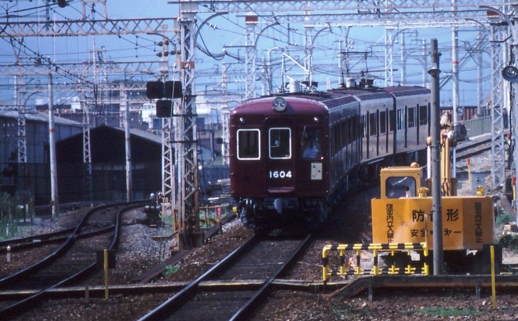 うずら校長の休み時間:阪急1600系、1604Fの謎