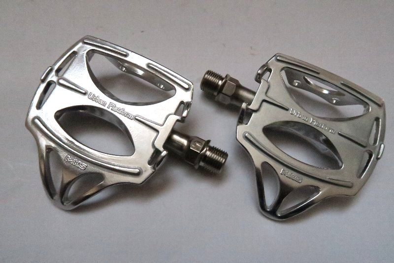 Lyotard＃23ペダル : ただいま営業中～♪