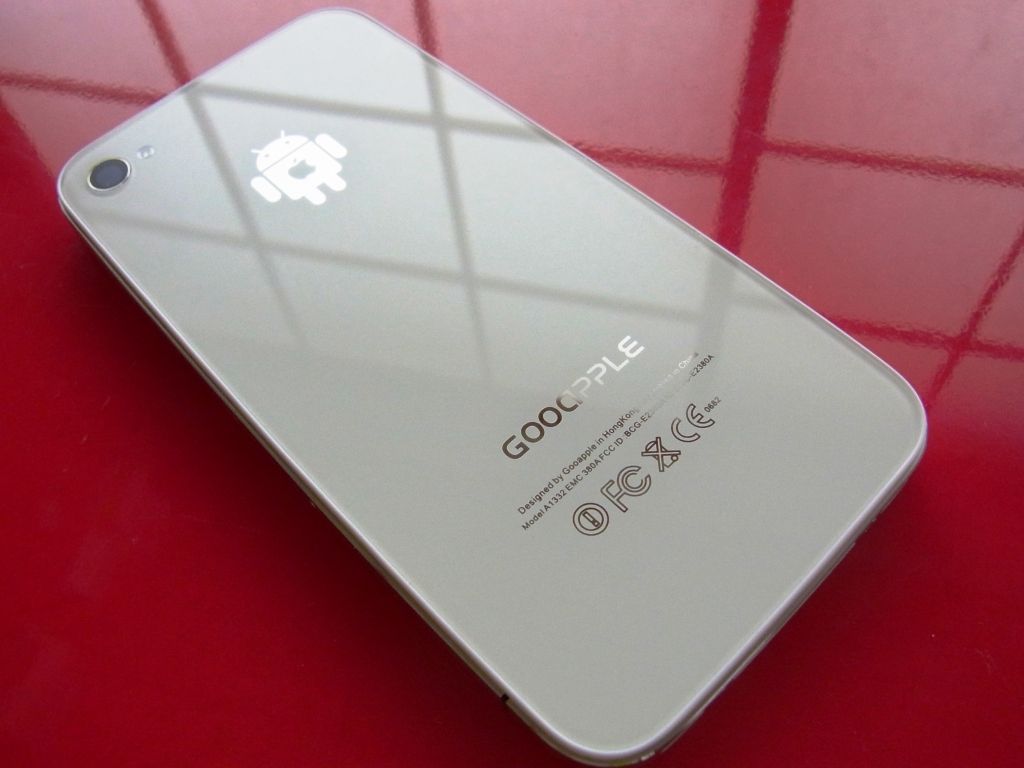 無駄にクオリティの高いiPhone型Androidを購入！『Gooapple』 : 魔王の引き出し