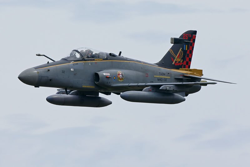 BAE HAWK 208 : 飛行機好きの " つぶやき"