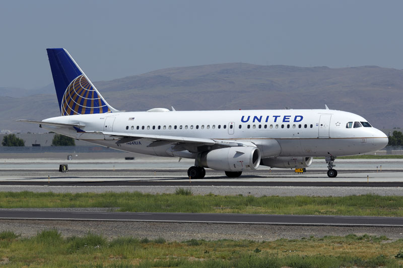 822 : 飛行機好きの " つぶやき"