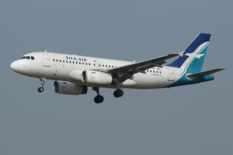 A319 : 飛行機好きの " つぶやき"