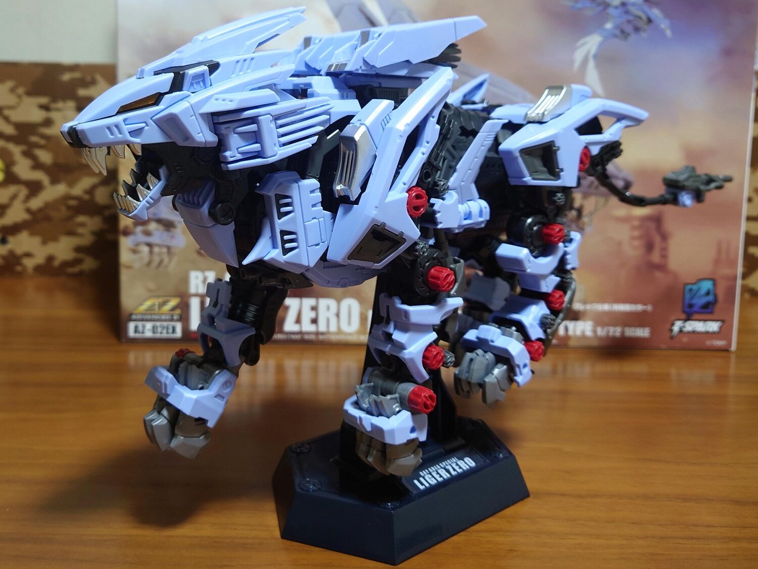 T-SPARK ADVANCED Zi AZ-02EX｢RZ-071 LIGER ZERO RAY GREG ver.｣の完成 ラベル貼りも ...