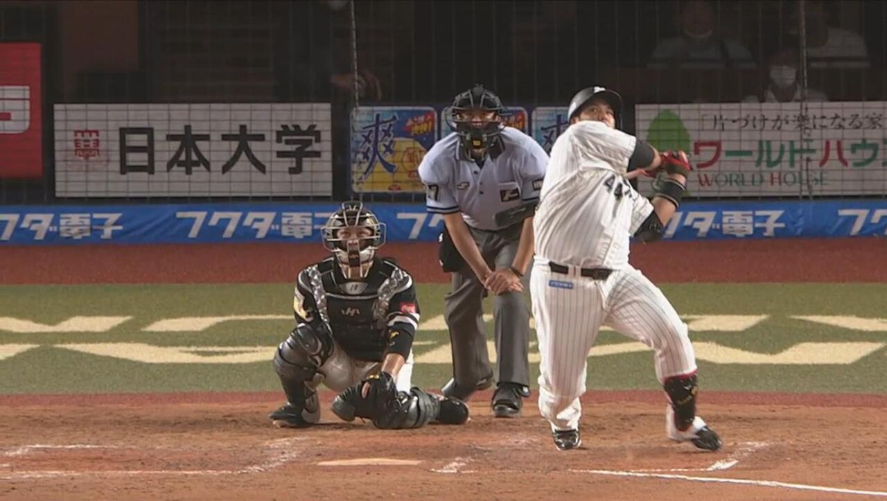 GIF画像 ごっちゃしきたぁぁぁ！！井上、第12号勝ち越しホームラン！ロッテこの試合初めてリードを奪う！ : まとめロッテ！