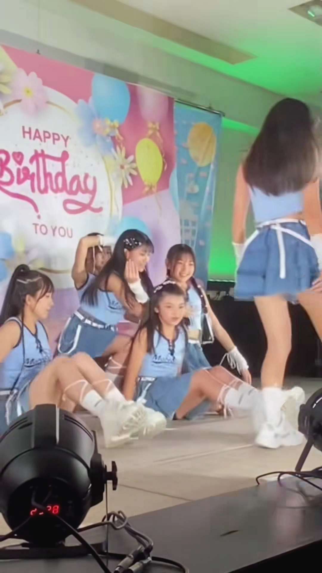 TIKTOKにはアイゲキのJSJCアイドルのパンチラがいっぱい : ちょっとエッチなブログ