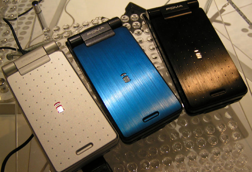 FOMA 901is発表 : MOBILEDATABANK