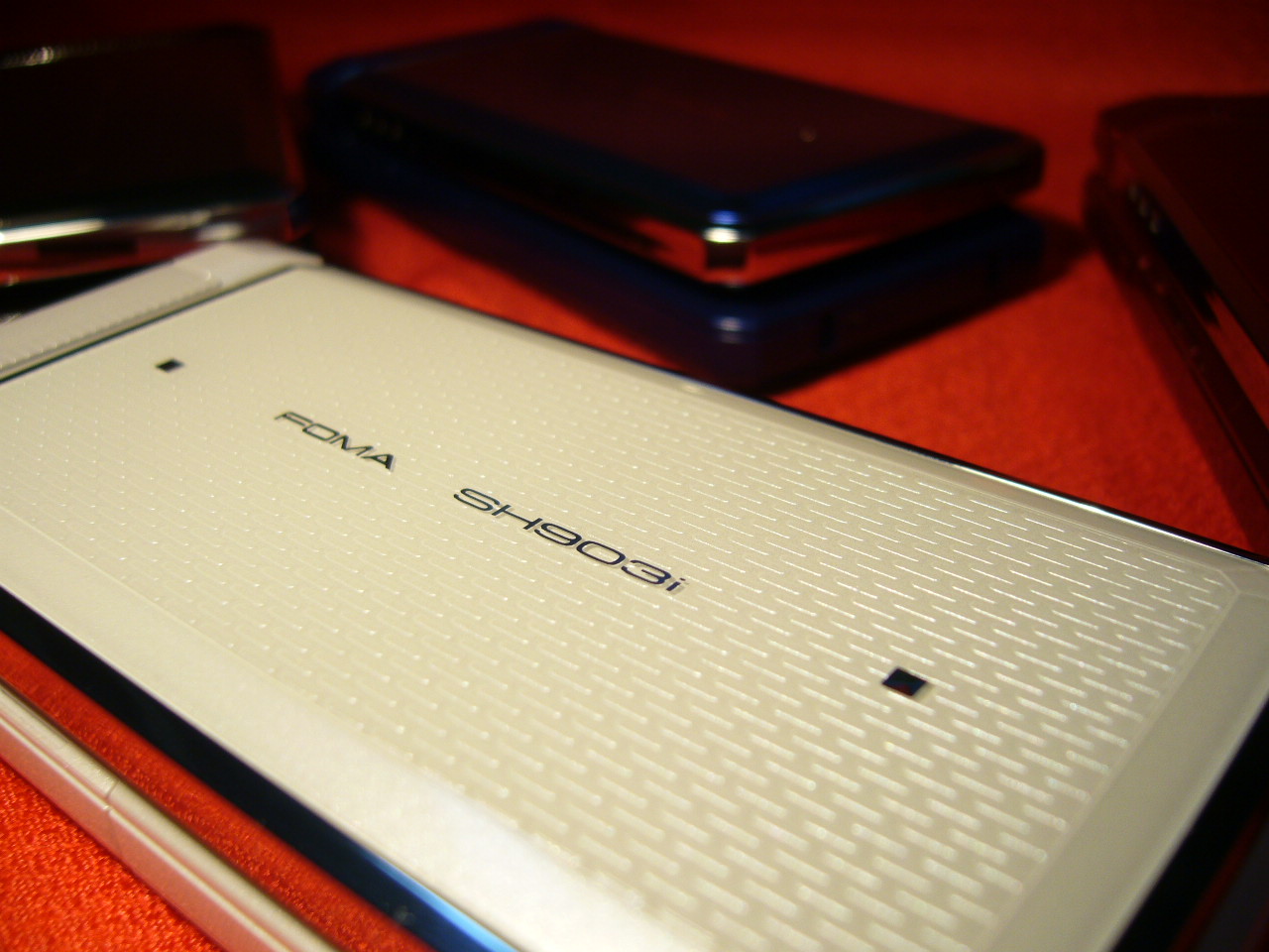 SH903iのモック : MOBILEDATABANK