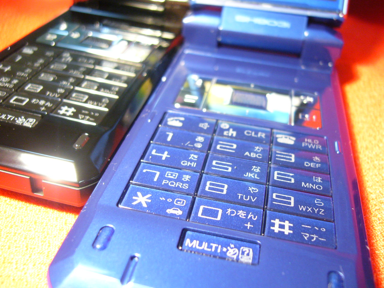 SH903iのモック : MOBILEDATABANK