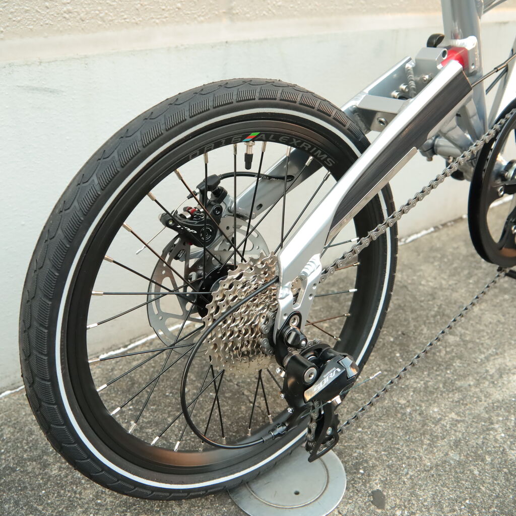 birdy Standardの新色「オーロラシルバー」が入荷しました birdy Standardの新色「オーロラシルバー」が入荷しました