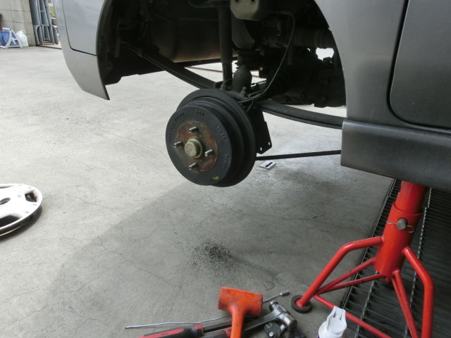 WEED DRIVE : HM4 ホビオ 車検準備