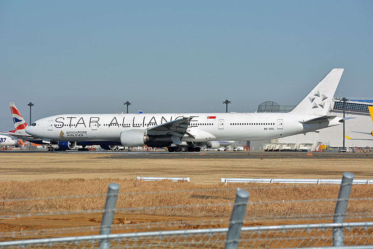 SQ637/638 @RJAA : Airplane and Weather Diary