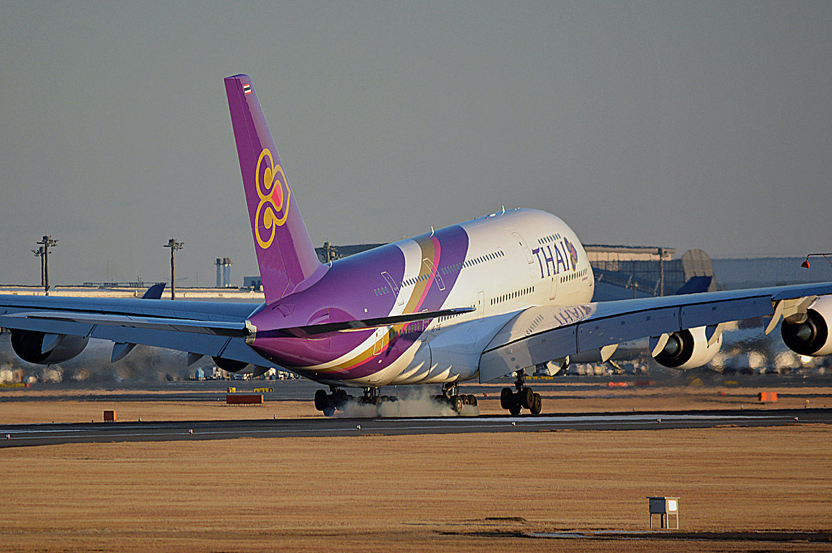 タイ A380 16R降り（16日TG676） : Airplane and Weather Diary