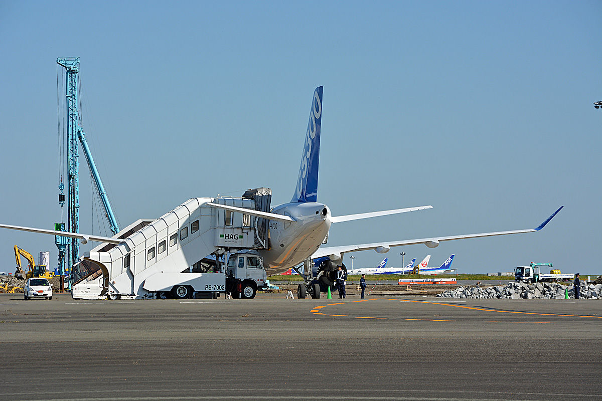C-FFDO Bombardier CS300 (Air Baltic) @RJTT : Airplane and Weather Diary