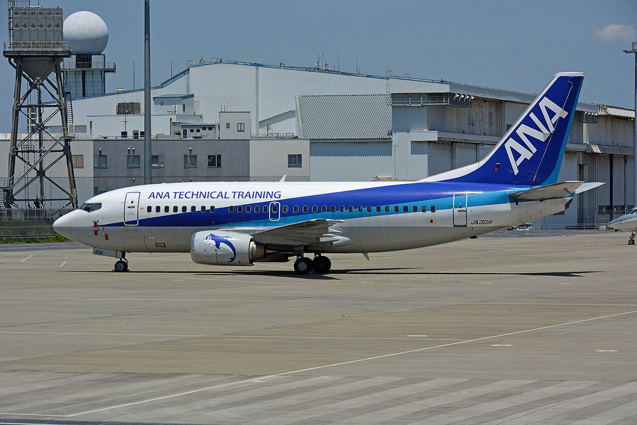 JA301K Boeing737-500 ANA Technical Training : Airplane and Weather Diary