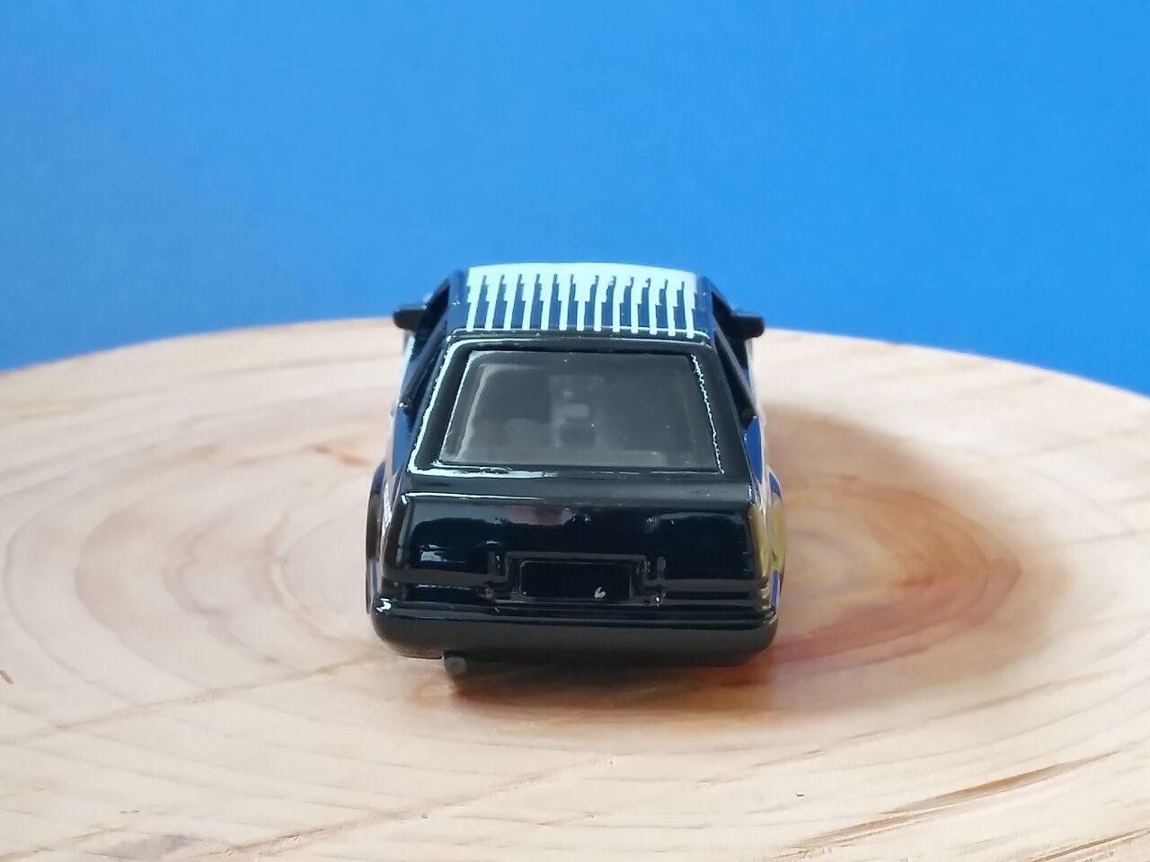 Toyota AE86 Sprinter Trueno : Hot WHeeLs & MATCHBOX