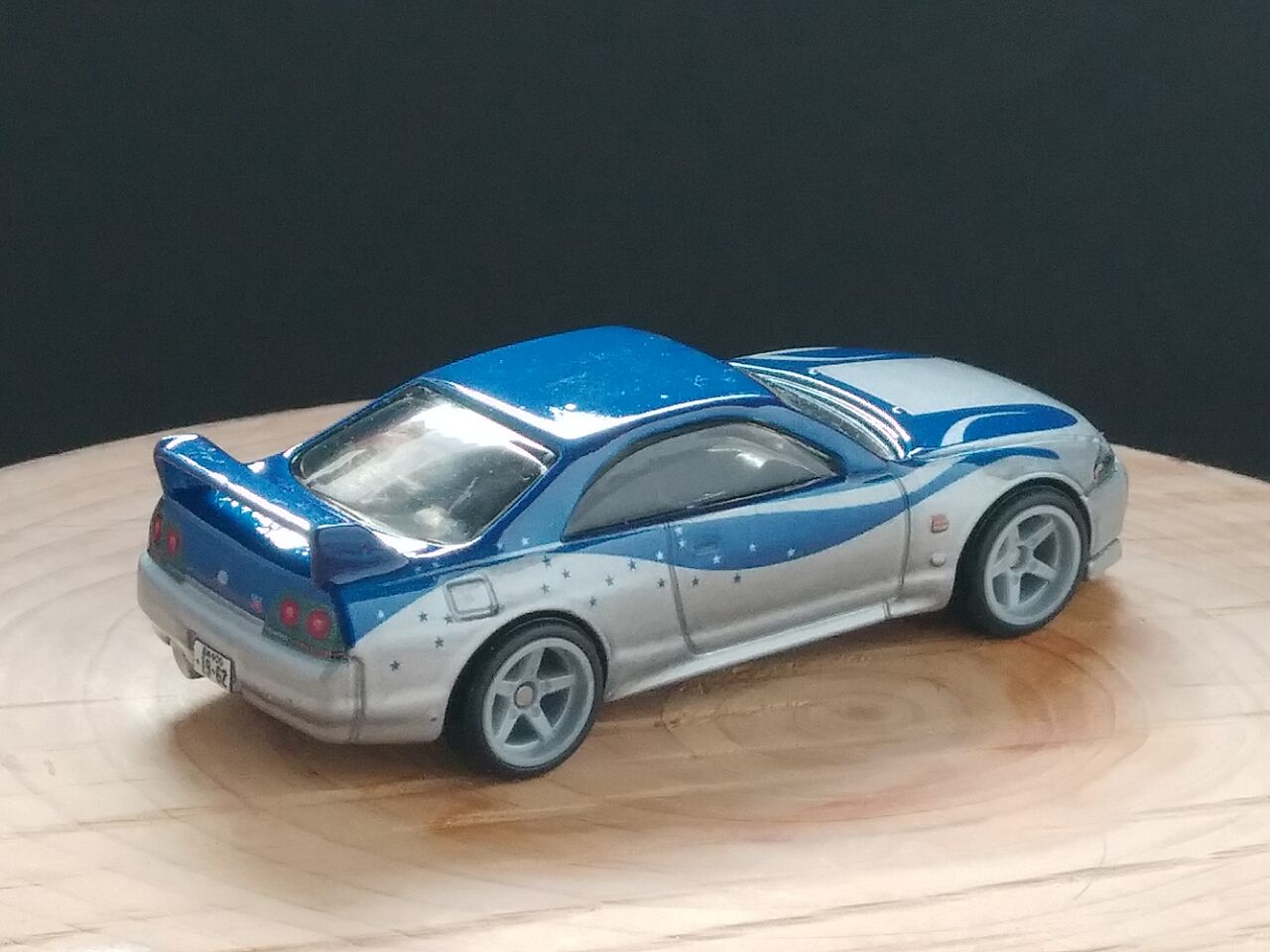 Nissan Skyline GT-R R33 : Hot WHeeLs & MATCHBOX