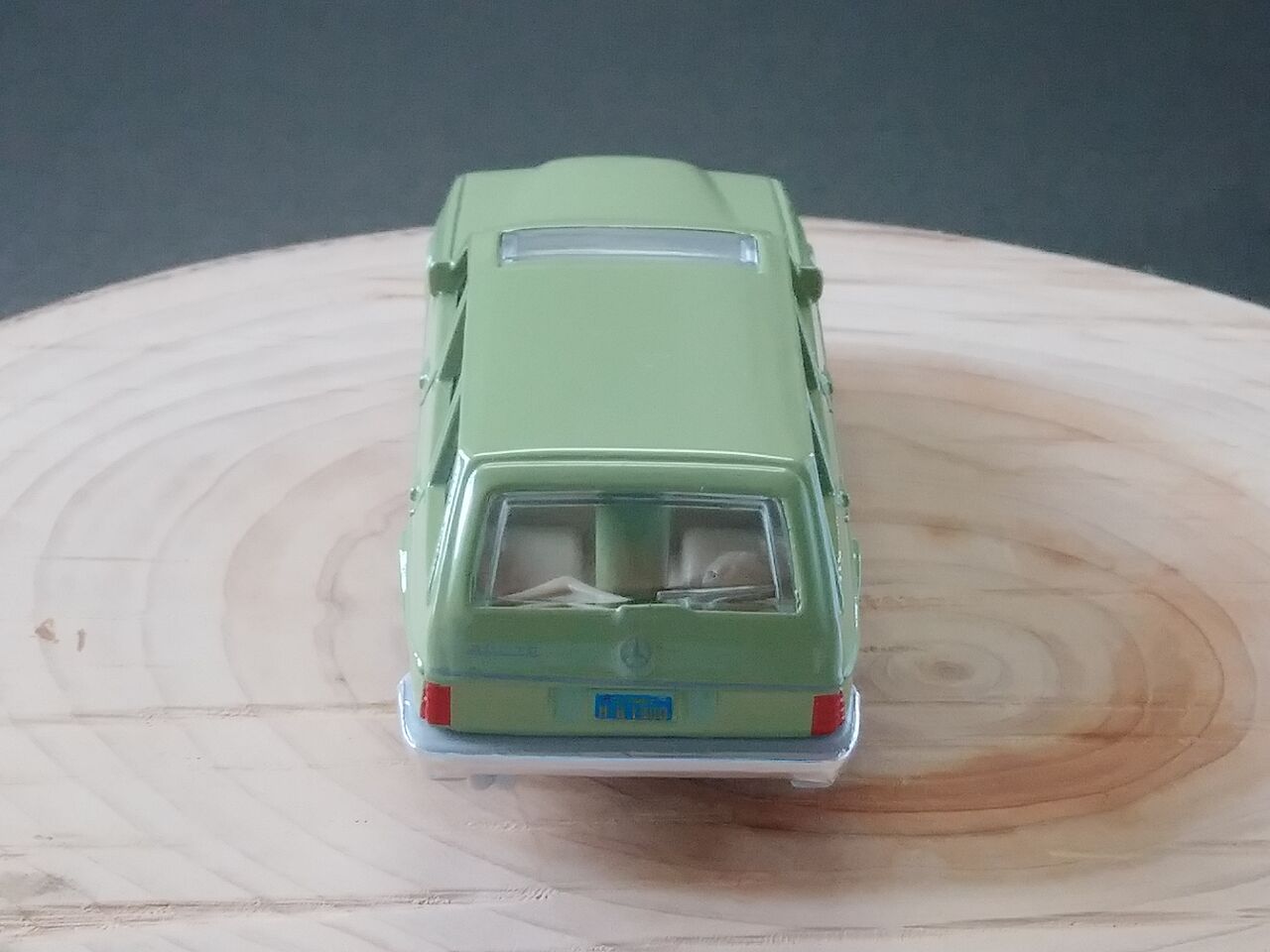 '80 Mercedes-Benz W 123 Wagon 2019 MBX Road Trip [MB1169] : Hot WHeeLs ...