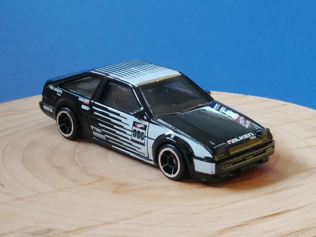 Toyota AE86 Sprinter Trueno : Hot WHeeLs & MATCHBOX