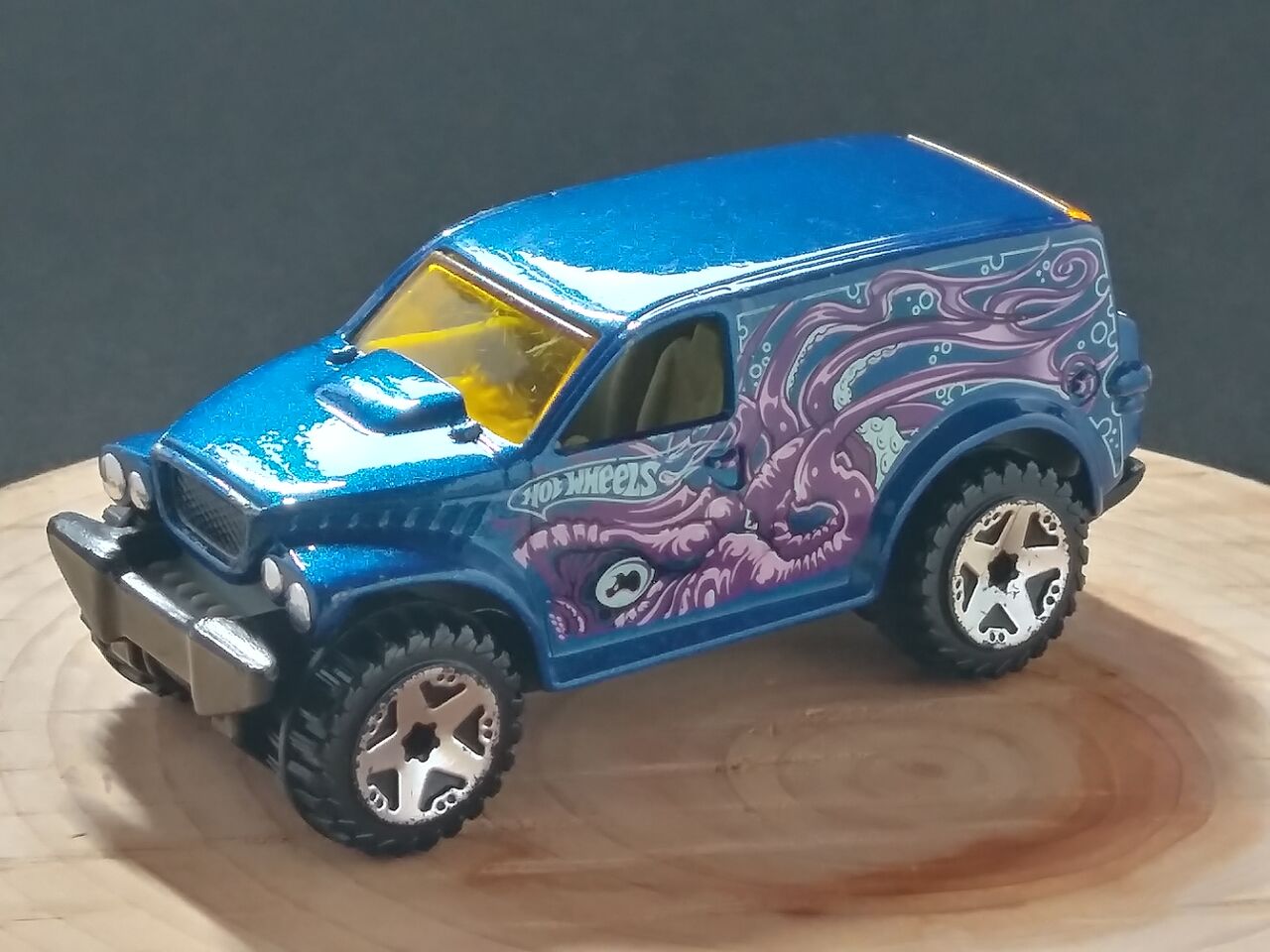 Power Panel 2009 Creature Cars 5-Pack [N4070] : Hot WHeeLs & MATCHBOX