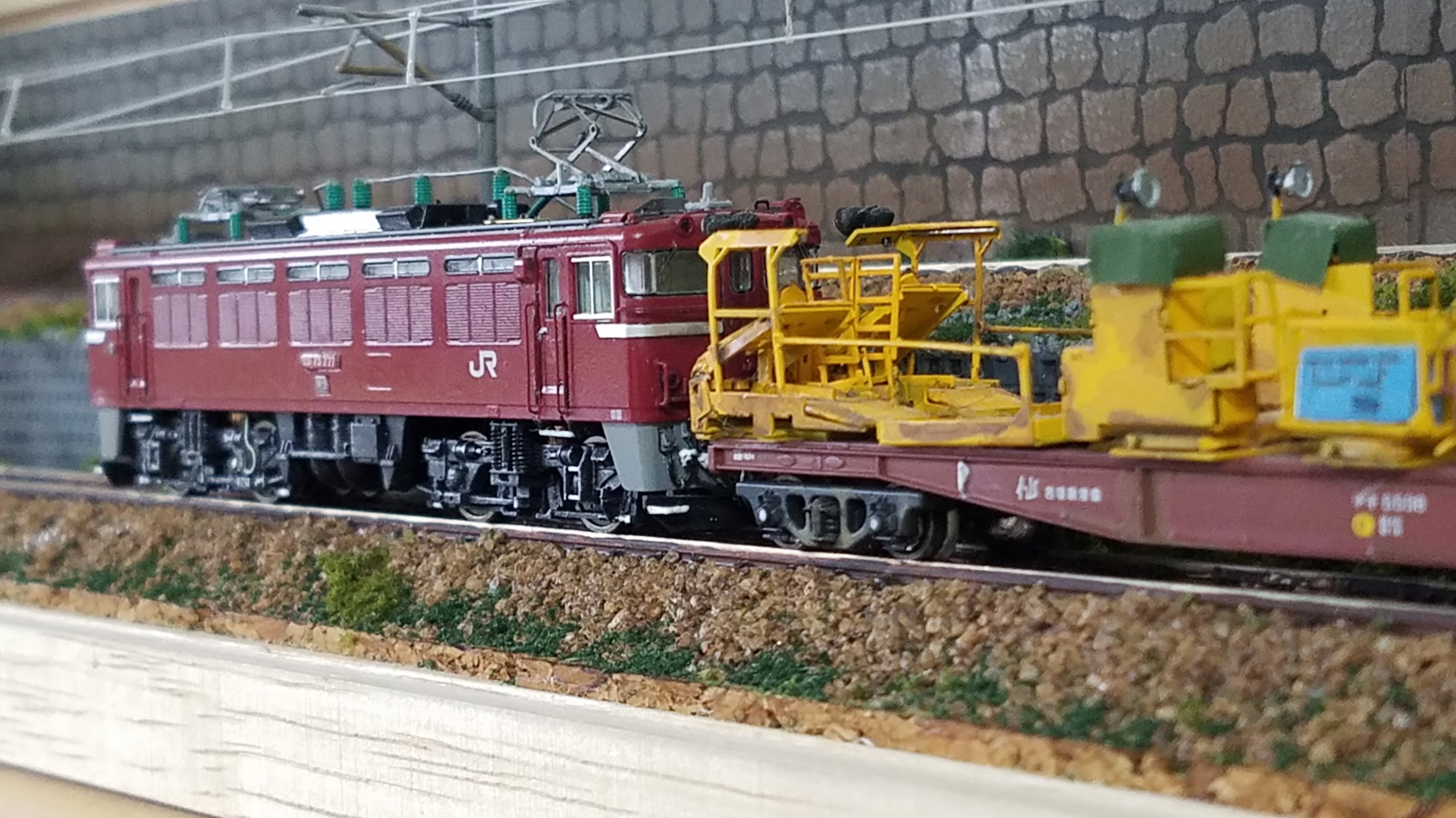 ED75 777号機『秋』 続きです : （仮称）東北本線 岩 機関区