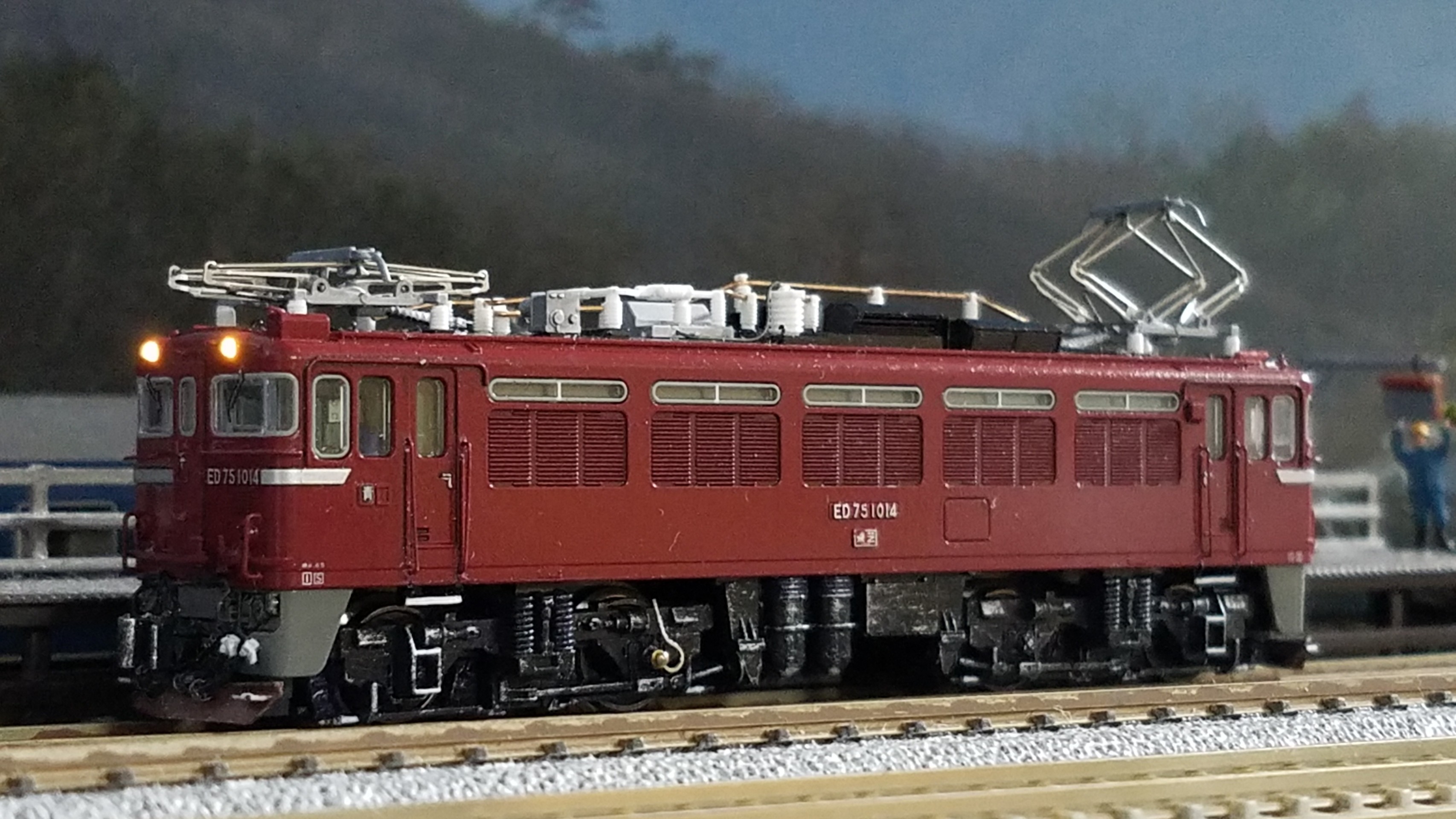 ED75 1014号機『青』続き→ : （仮称）東北本線 岩 機関区