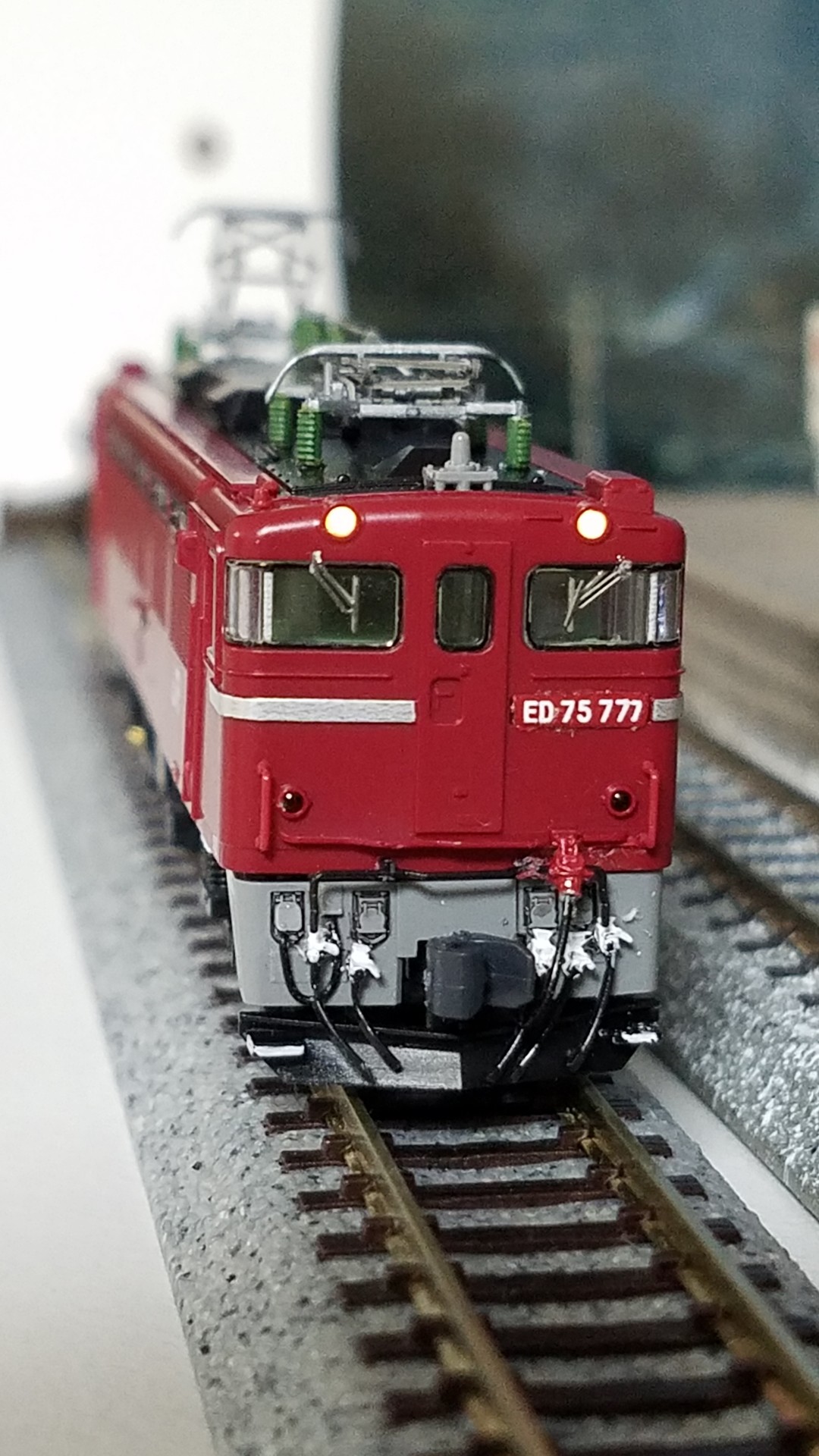 Tomix9154 ED75 700をED75 777にする④ : （仮称）東北本線 岩 機関区