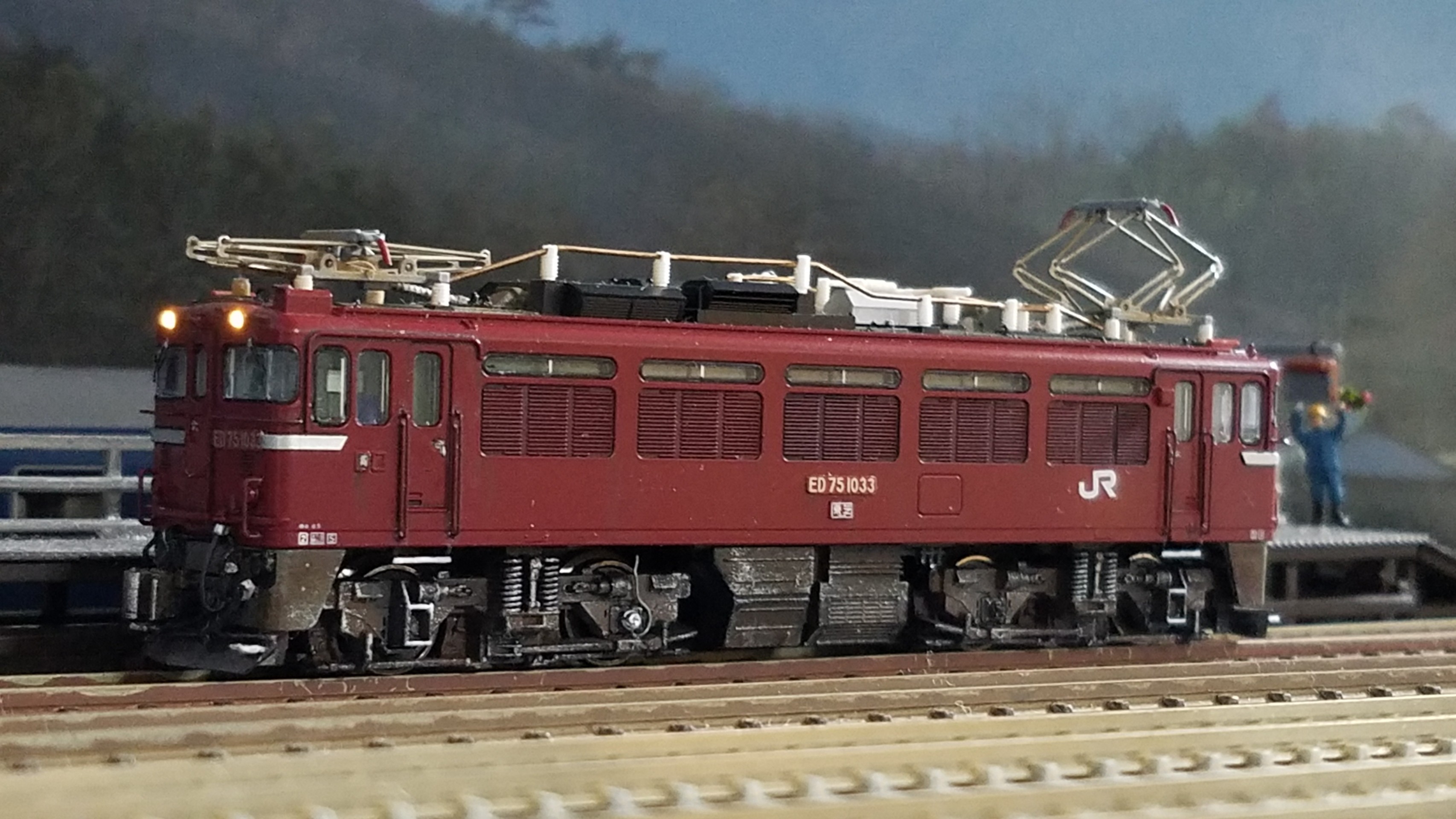 ED75 1033 『青』続きです→ : （仮称）東北本線 岩 機関区