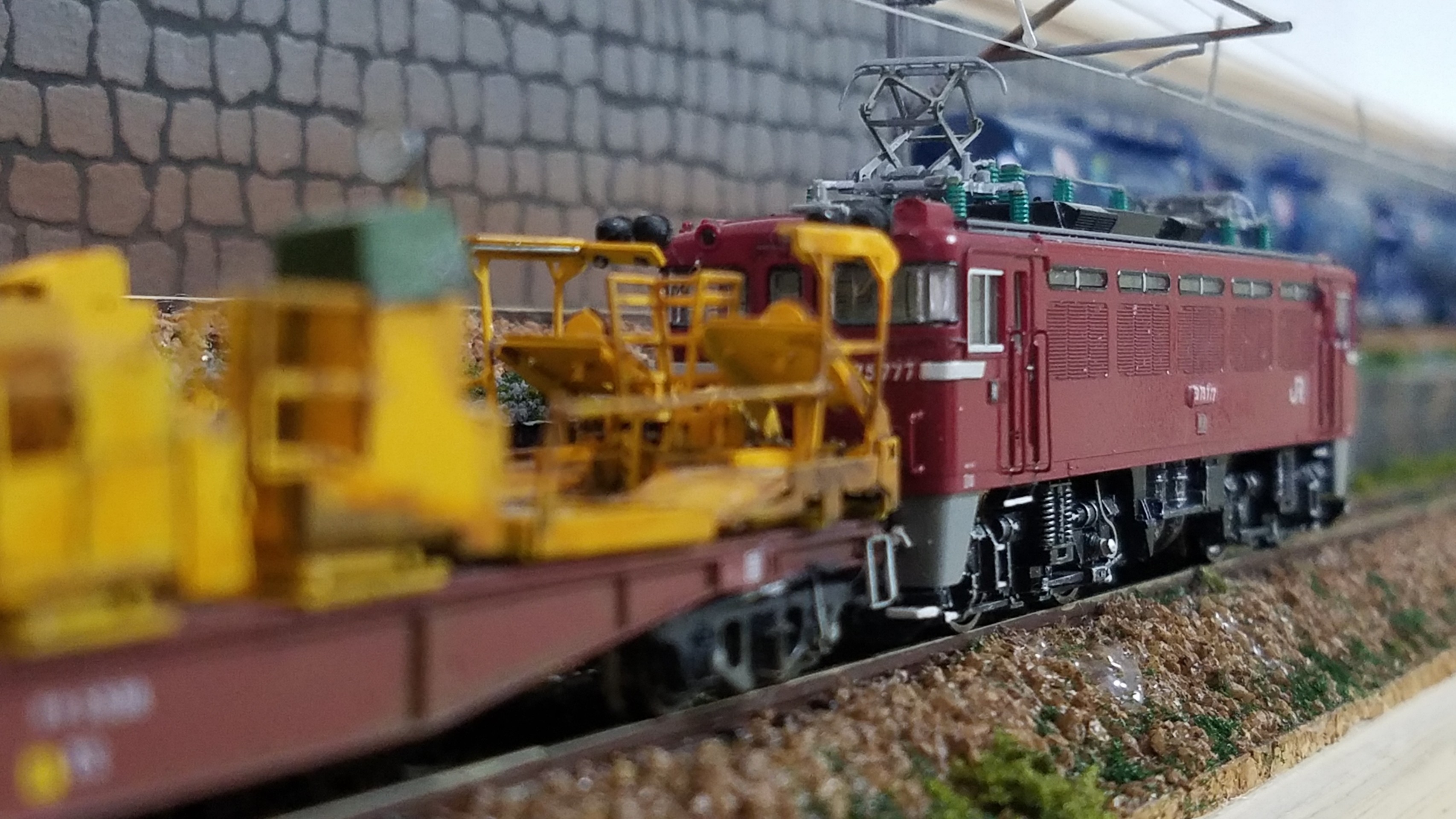 ED75 777号機『秋』 続きです : （仮称）東北本線 岩 機関区