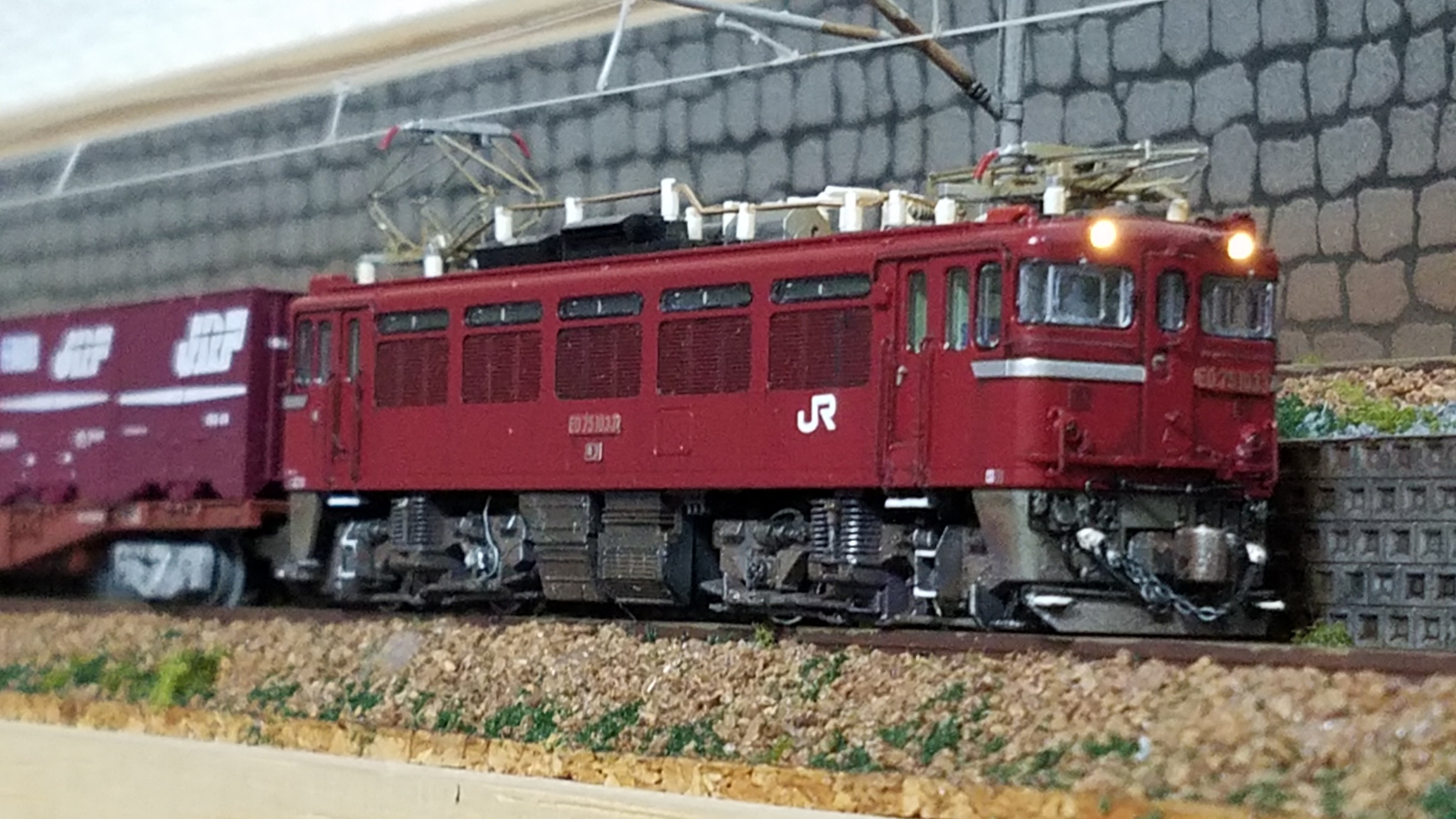 ED75 1033 『青』続きです→ : （仮称）東北本線 岩 機関区